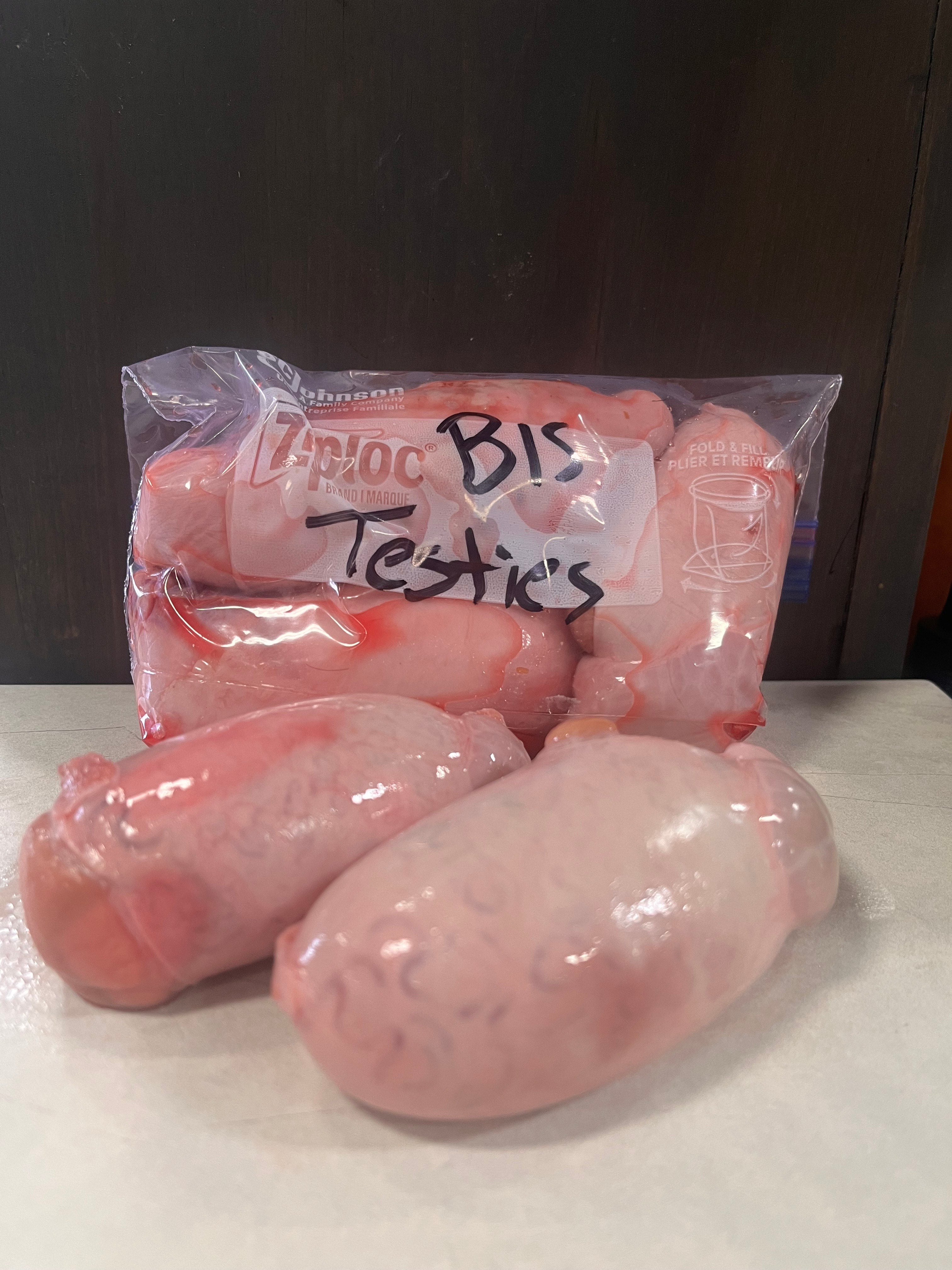 Bison Testes – Heronview Raw and Natural
